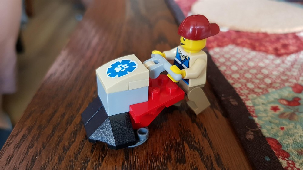 LEGO MOC Wildlife Cleaning Machine by jecepede | Rebrickable - Build ...