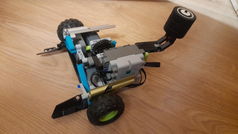 LEGO MOC Battlebot Scorpioneer by rixin | Rebrickable - Build with LEGO
