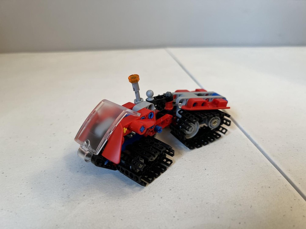 LEGO MOC 42148 Alternate Articulated Snow Vehicle by FabulousFox ...