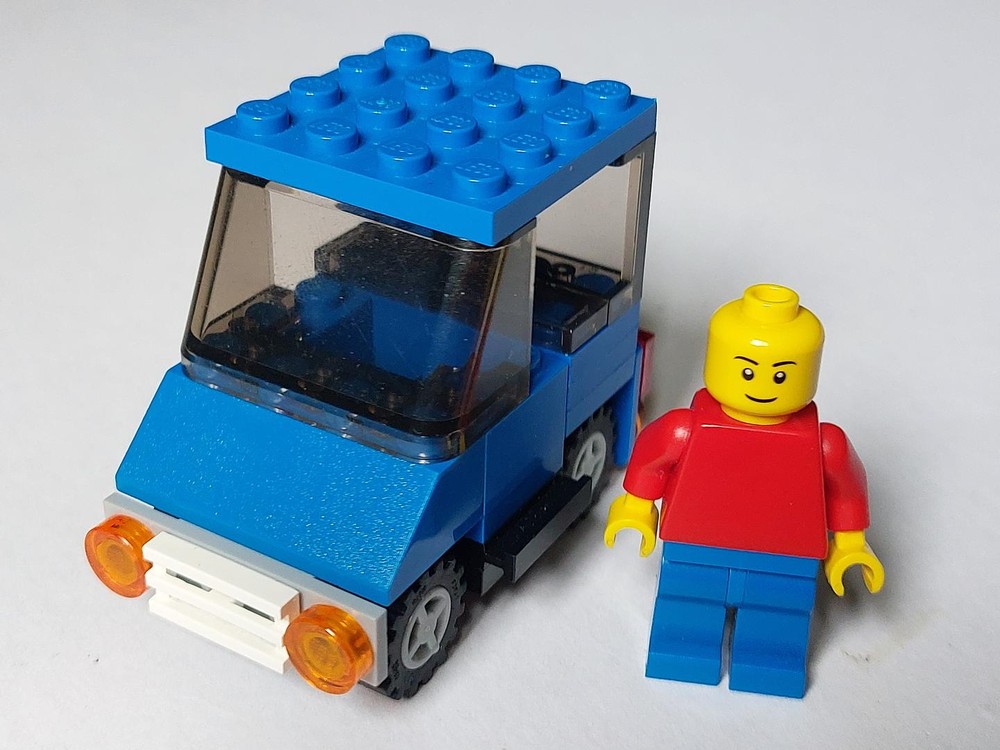 LEGO MOC Blue Car by Jimboblimb | Rebrickable - Build with LEGO