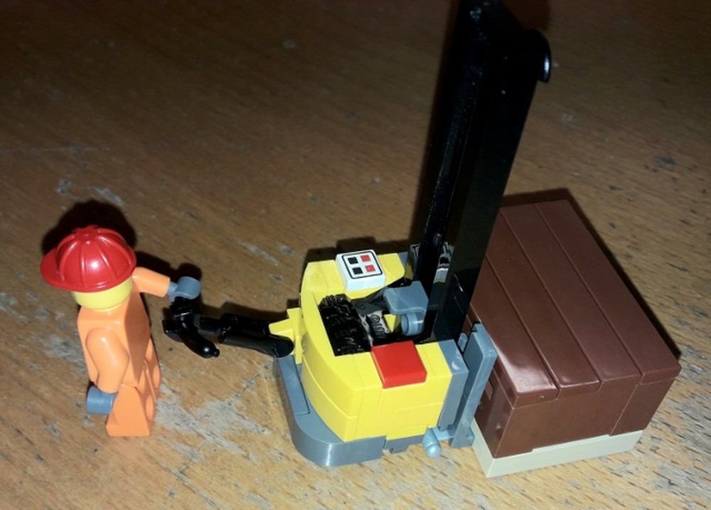 LEGO MOC Jungheinrich "Ameise" Manual Lifting Truck by Brick Forge ...